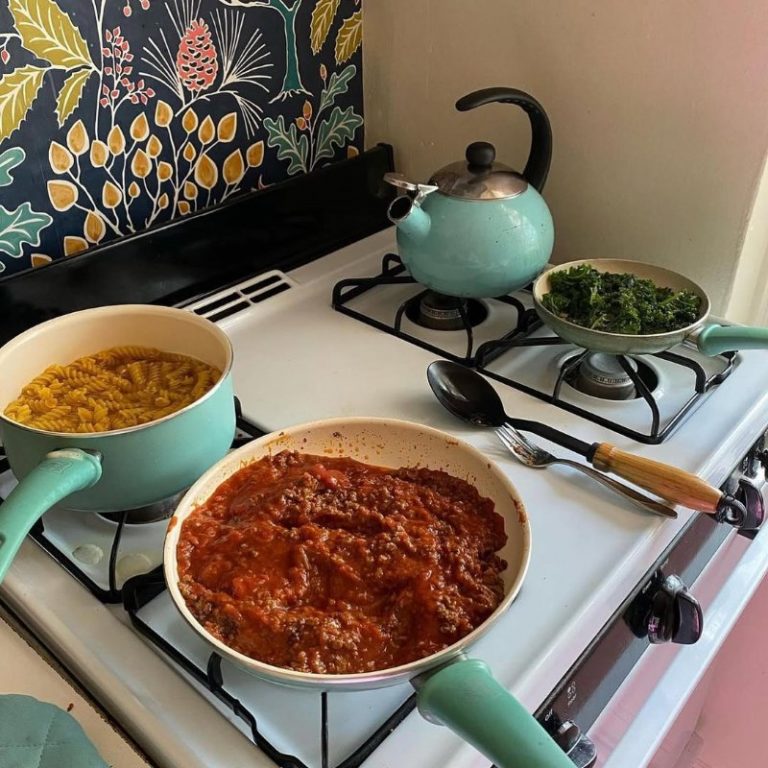 Authentic Kitchen Cookware Website: Cook With Confidence